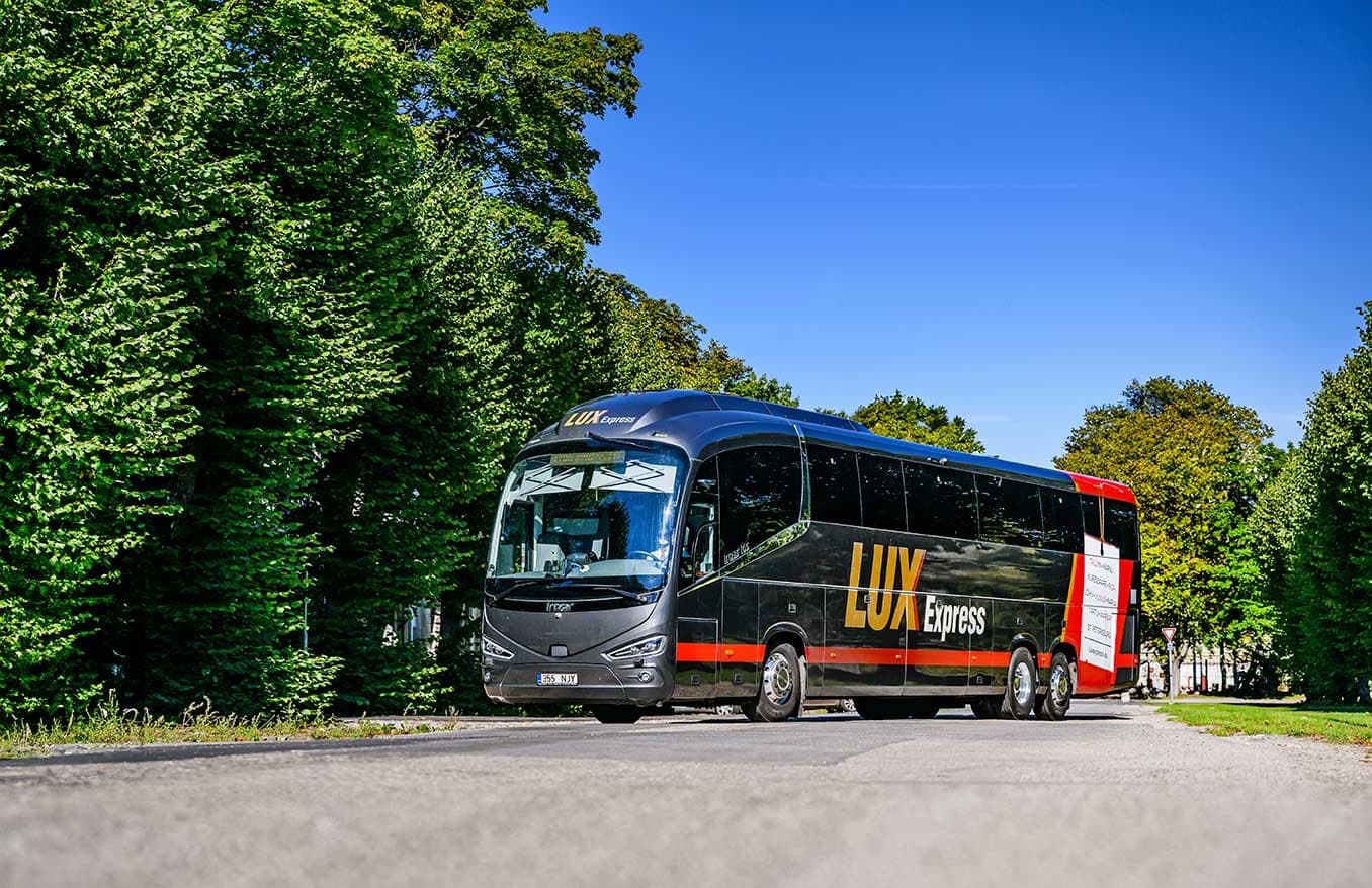 Travel Europe by bus and buy bus tickets online